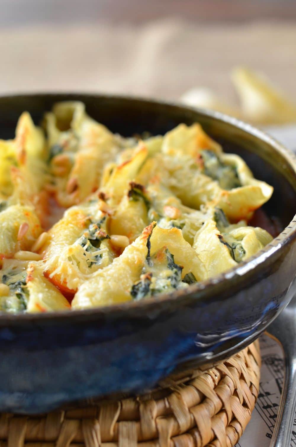 Pâtes conchiglioni farcies à la ricotta et aux épinards - Recette