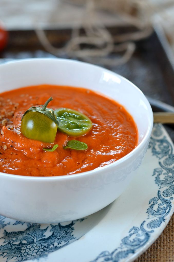 Soupe de tomates rôties {Recette à manger chaude ou froide}