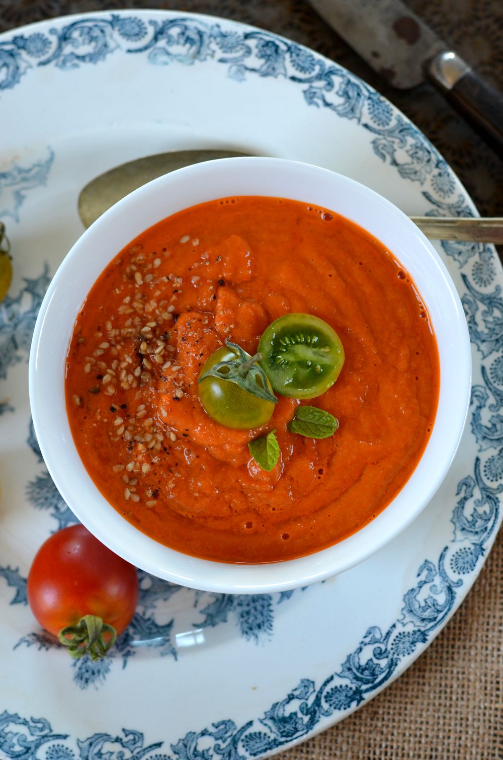 Soupe de tomates rôties {à manger chaude ou froide} - Recette