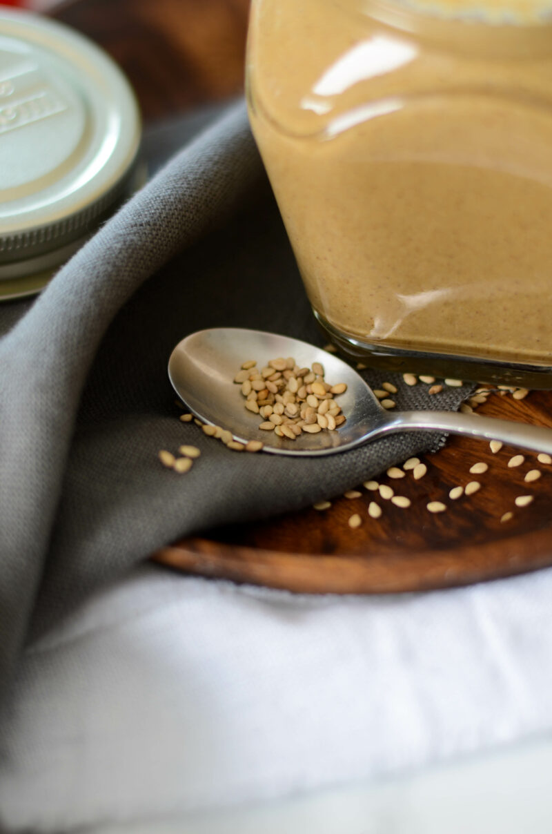 Purée de sésame {tahini maison} - Recette - Tangerine Zest