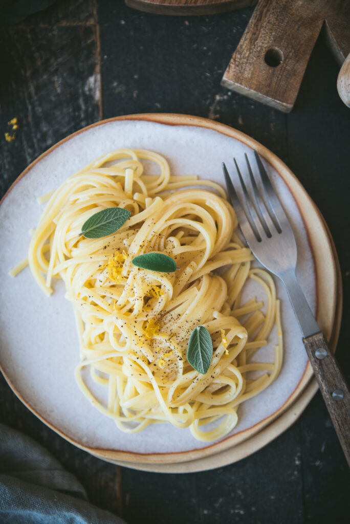 Lemon Pasta with Parmesan Cheese - Recette très facile