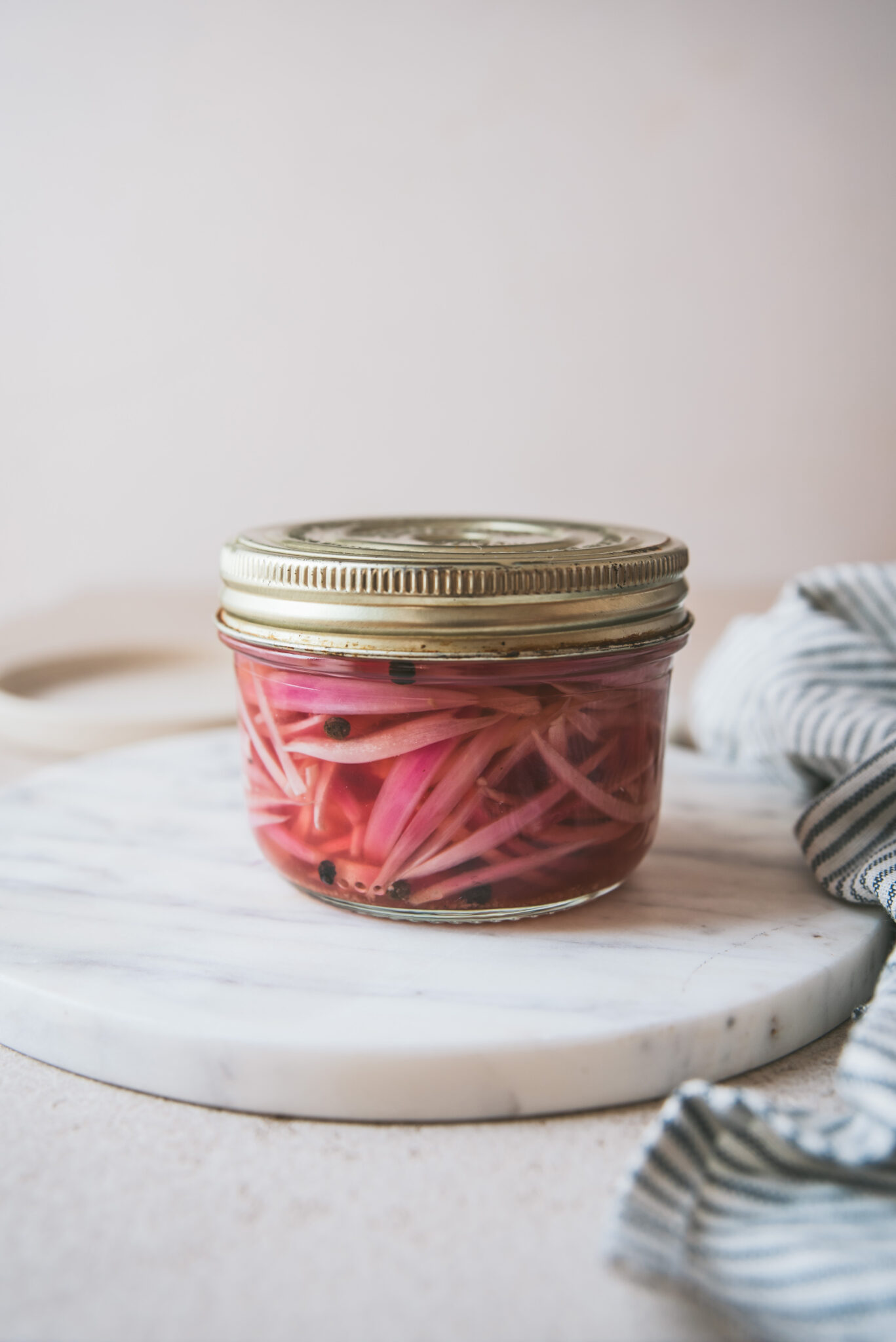 Pickles d'oignon rouge {recette maison}