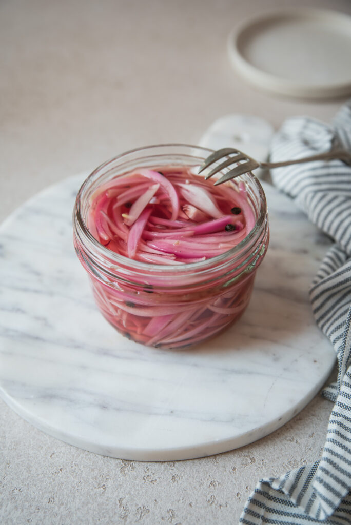 Pickles d'oignon rouge {recette maison}