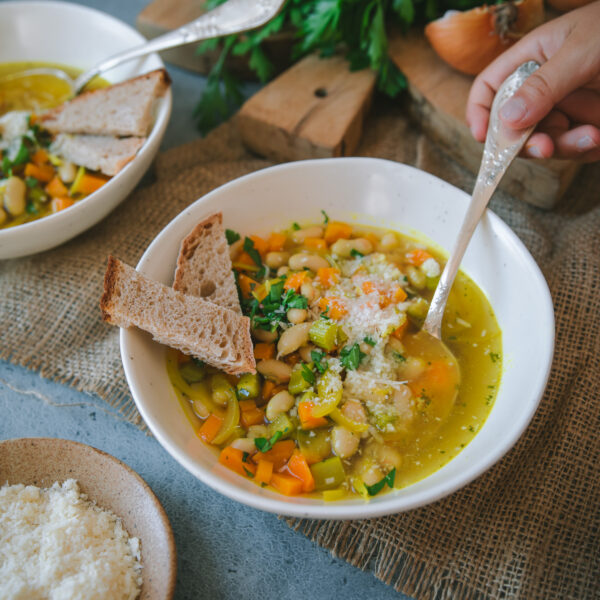 Soupe de haricots blancs et légumes - Recette - Tangerine Zest