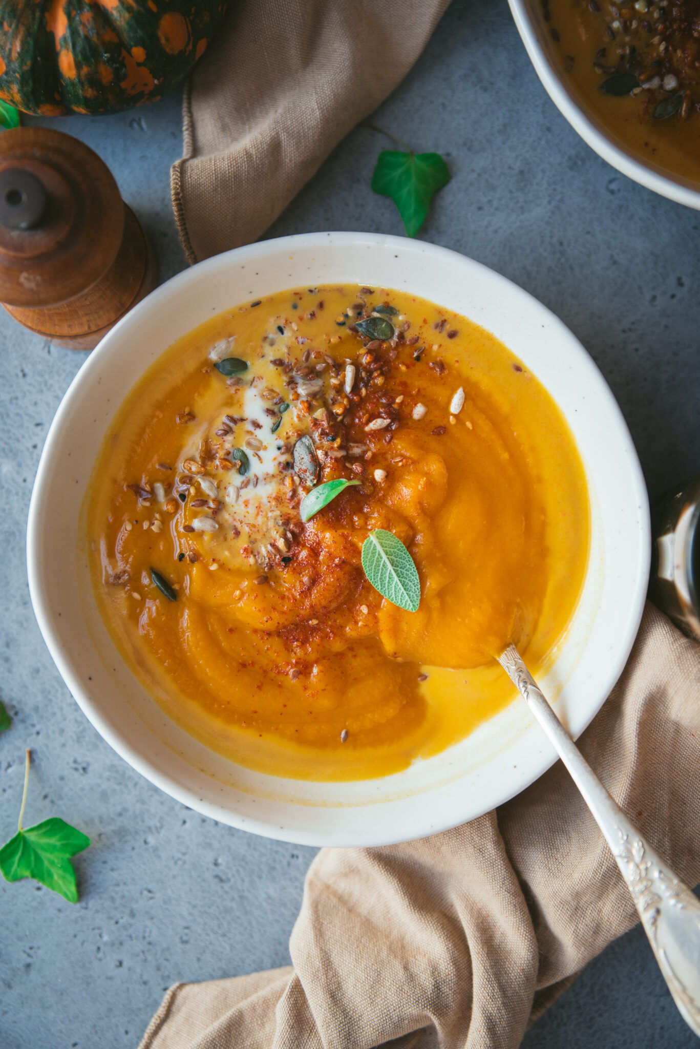 Soupe de butternut et lentilles corail au lait de coco - Recette ...